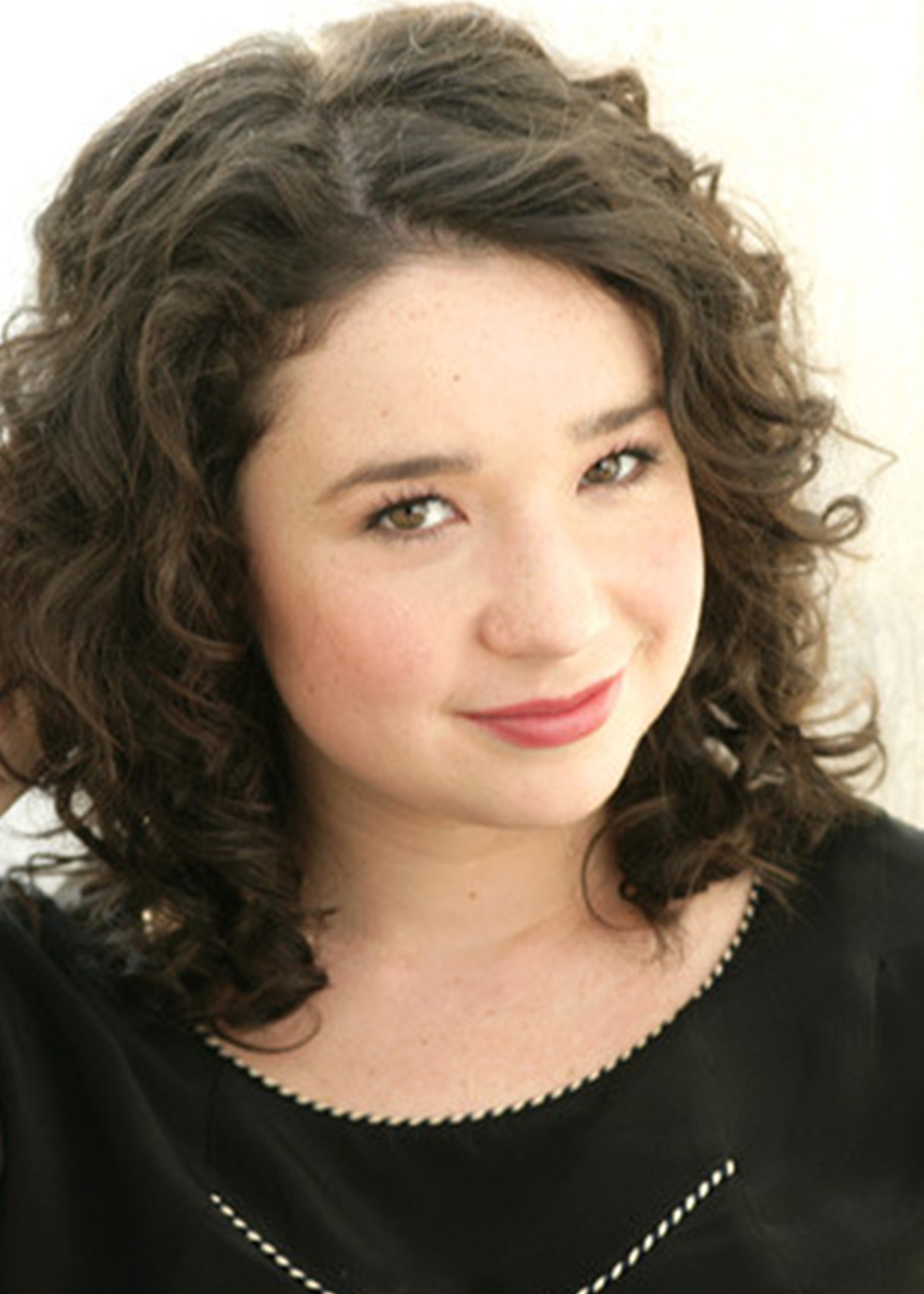 Sarah Steele